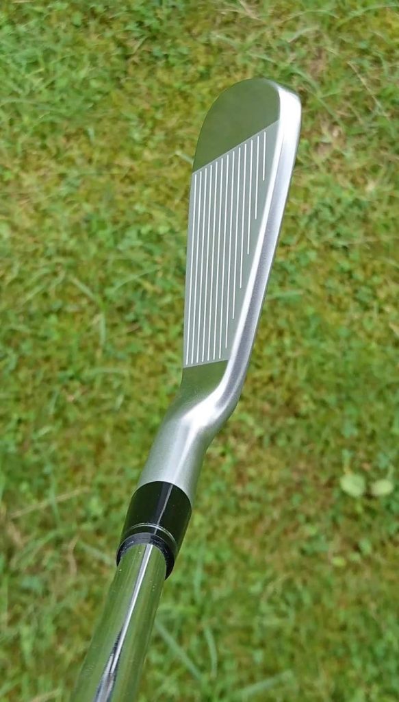 Honma Tour World 747 – Sự Hoàn Hảo Về Thiết Kế Và Công Nghệ